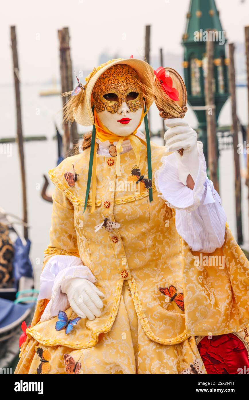 Vibranyt colors hi-res stock photography and images - Alamy