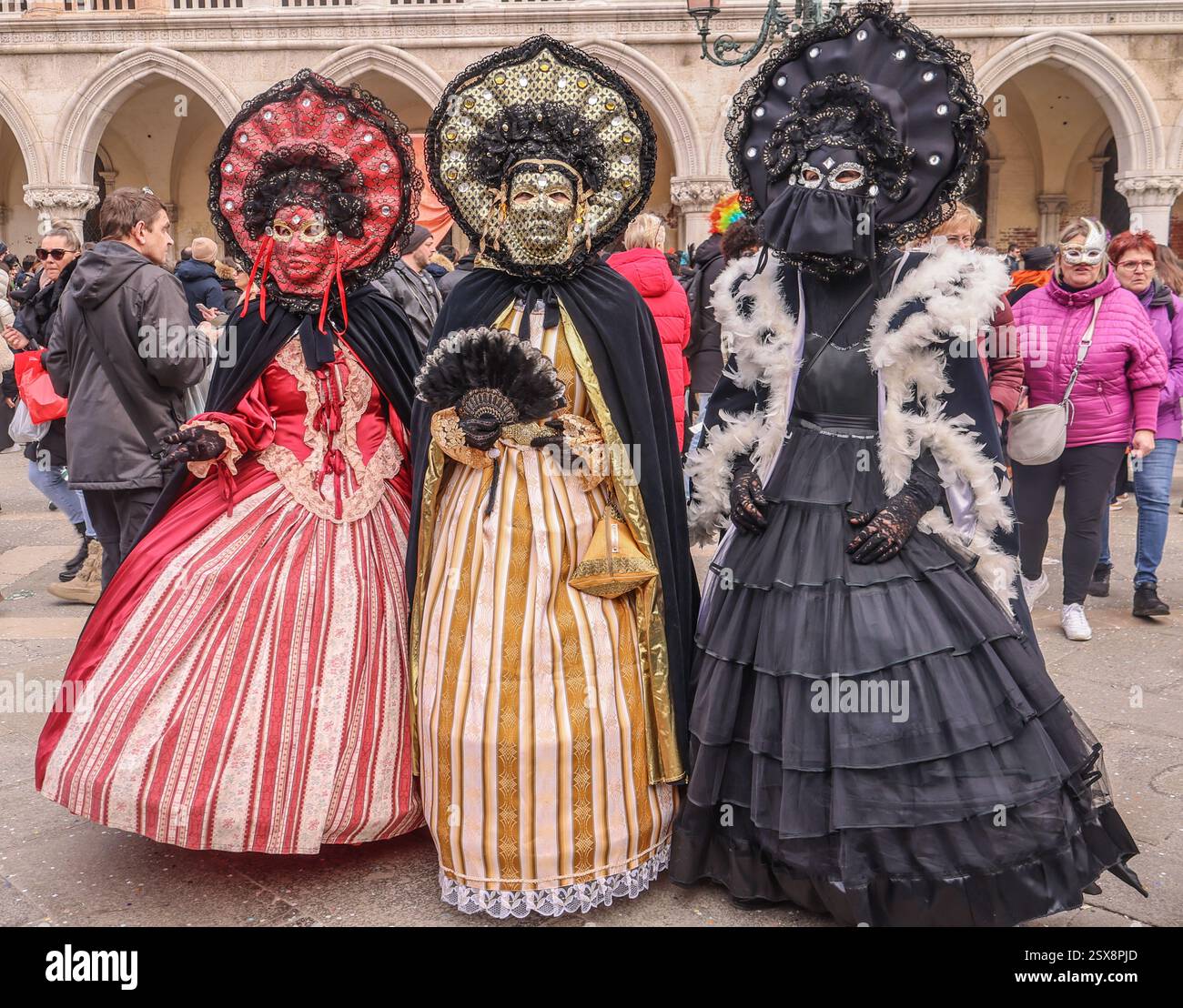 venice Italy 23 February 2025 Carnival goers dressed in splendid ...