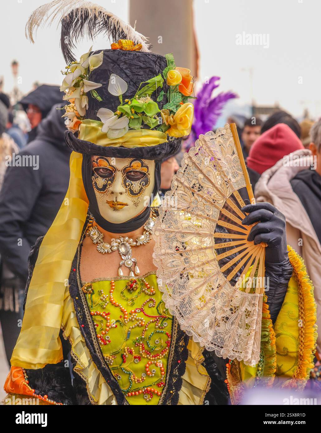 venice Italy 23 February 2025 Carnival goers dressed in splendid ...