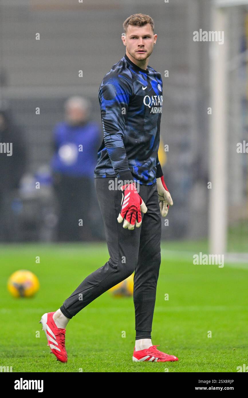 Milano, Italy. 22nd Feb, 2025. Goalkeeper Josep Martinez of Inter is ...
