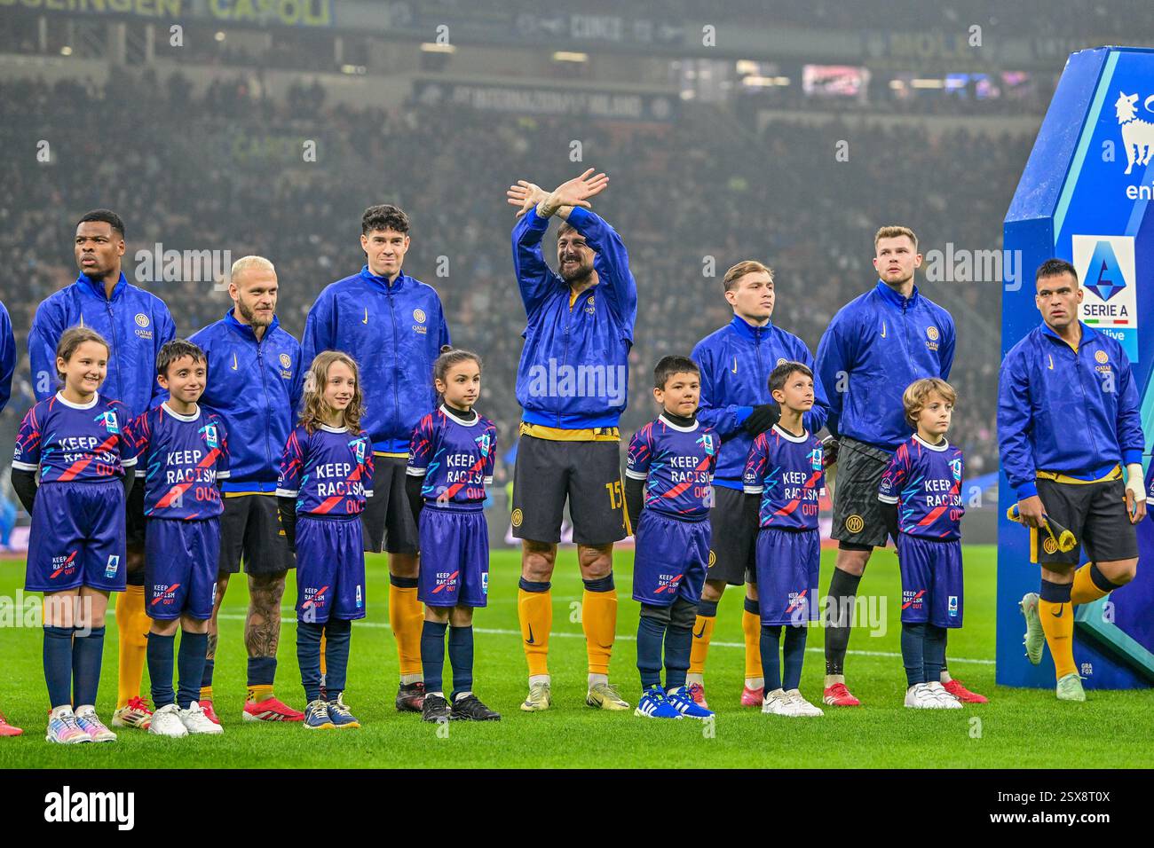Milano, Italy. 22nd Feb, 2025. The players of Inter line up for the ...