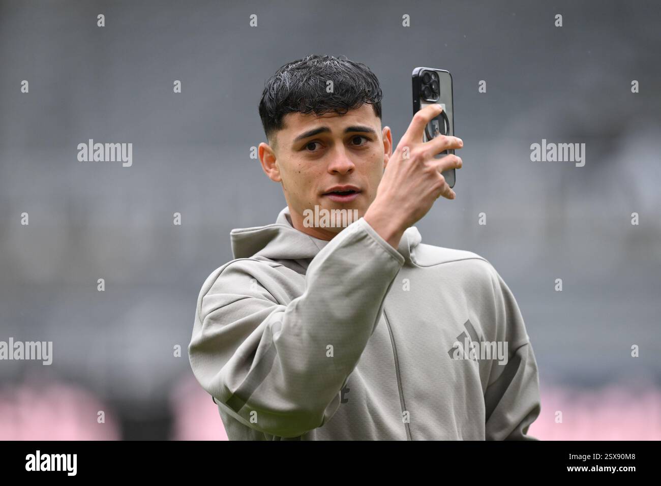 Ram—n Sosa of Nottingham Forest during the Premier League match between ...