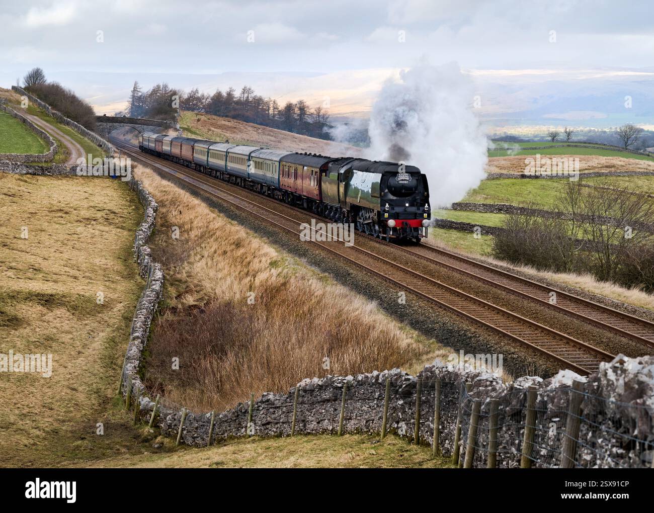 Tangmere steam locomotive on the settle carlisle line hi-res stock ...
