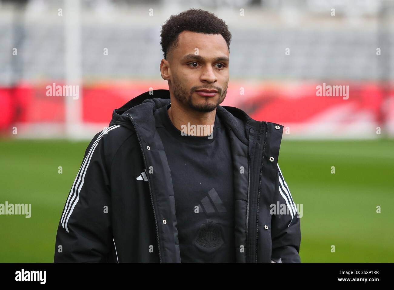 Newcastle, UK. 23rd Feb, 2025. Jacob Murphy Of Newcastle United arrives ...