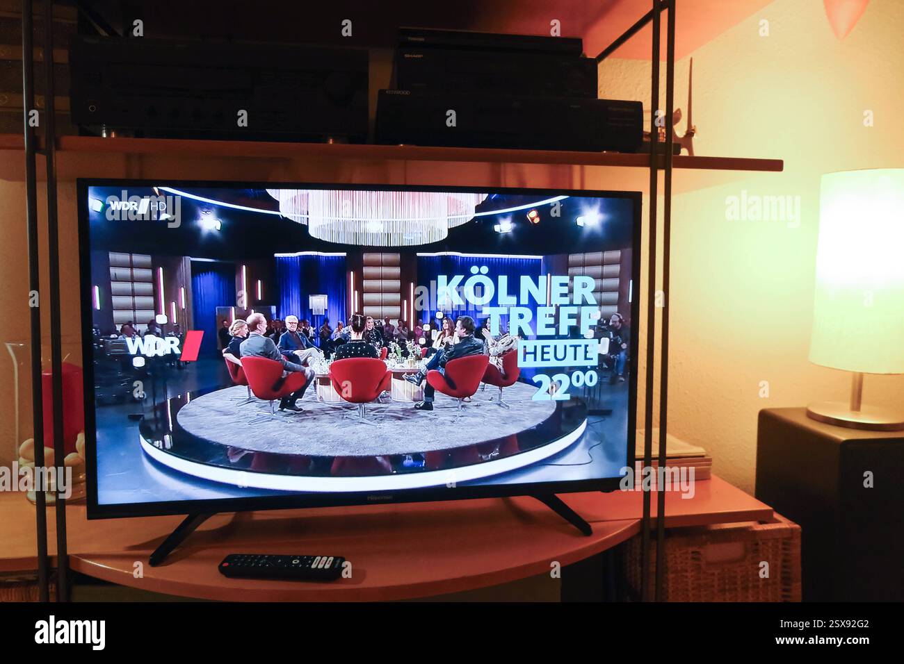 Düsseldorf 23.02.2025 WDR Kölner Treff TV Linearfernsehen Fernseher ...