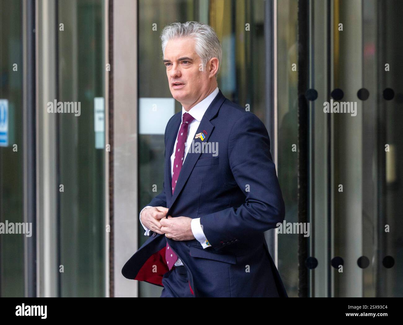 Shadiow defence hi-res stock photography and images - Alamy