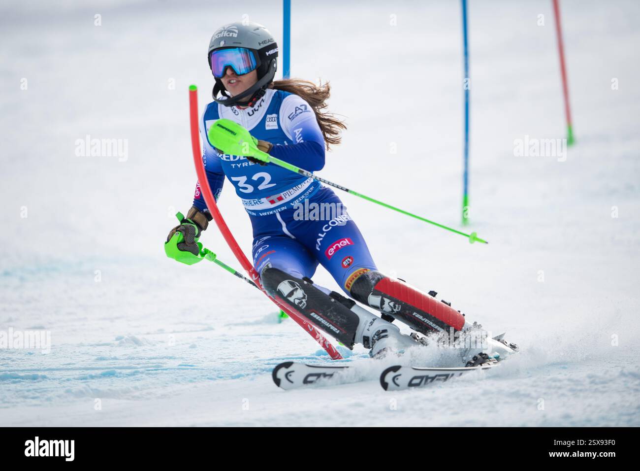 Sestriere, Italia. 23rd Feb, 2025. Italy's Rossetti Marta speeds down ...
