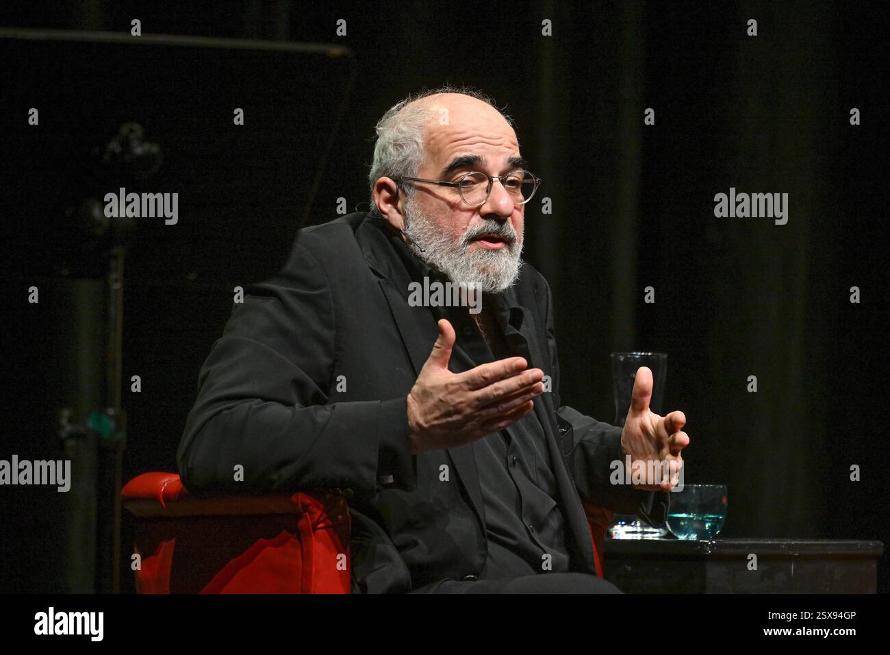 Litertur und Theater - Auftritt Maria Happel und Michael Niavarani, im ...