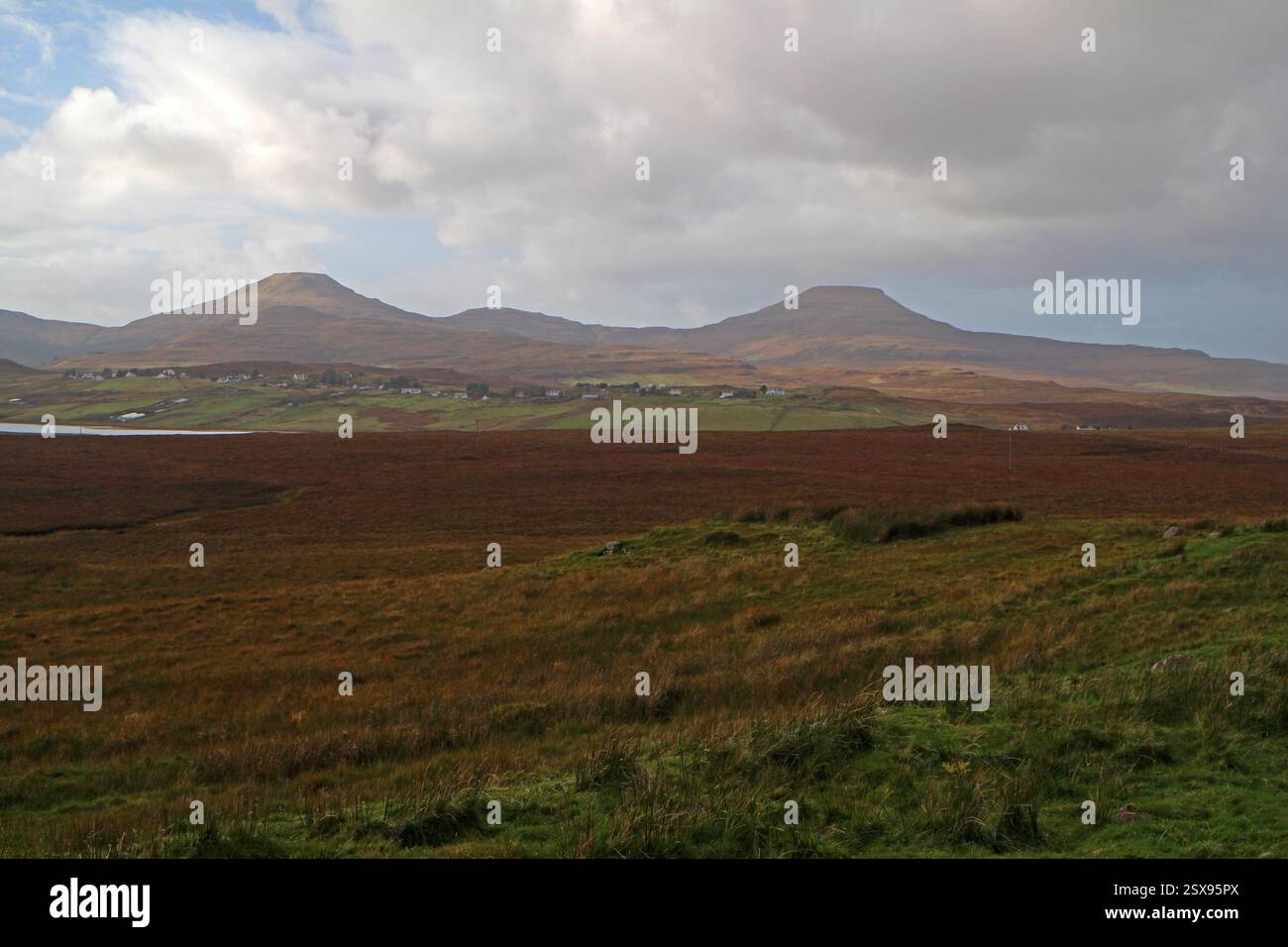 Macleods Tables, Isle of Skye Stock Photo - Alamy