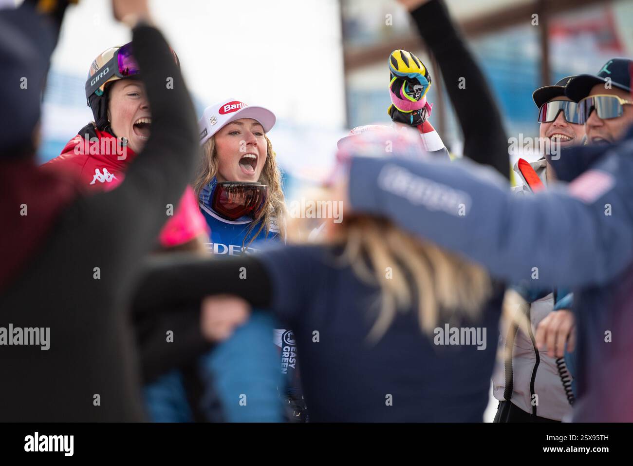 Sestriere, Italia. 23rd Feb, 2025. Team Usa celebrate Mikaela Shiffrin ...