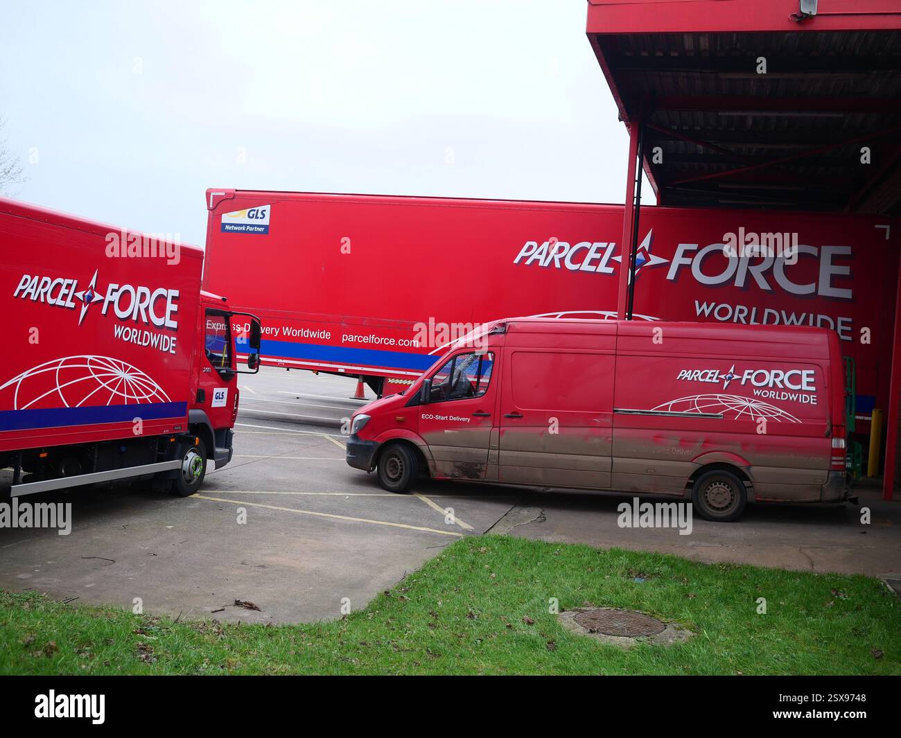 Parcel Force Truck HGV trailer at depot yard Stock Photo - Alamy