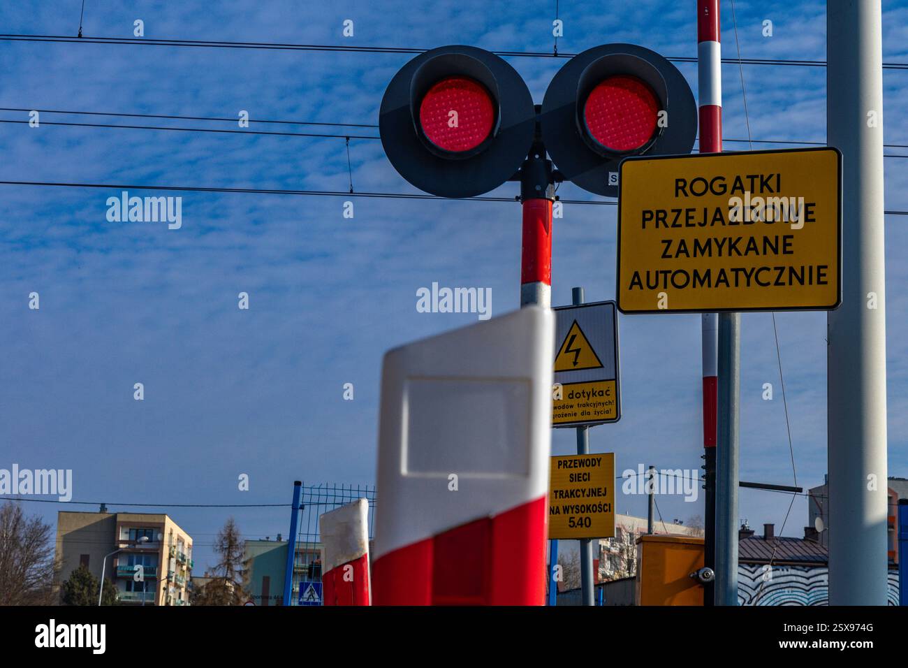 Train stop red signal hi-res stock photography and images - Alamy