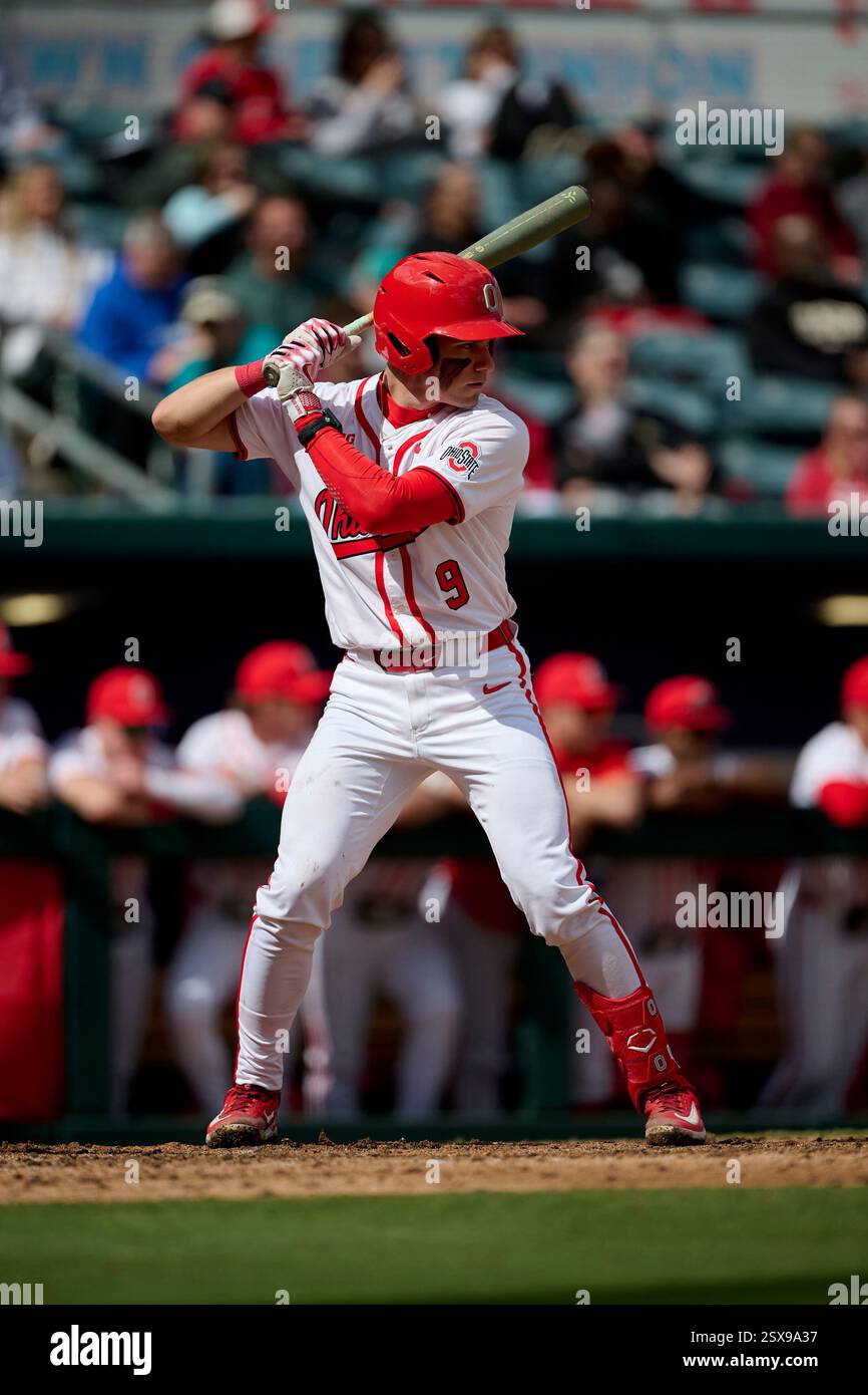 Ohio State Buckeyes Matthew Graveline (9) at bat during an NCAA ...