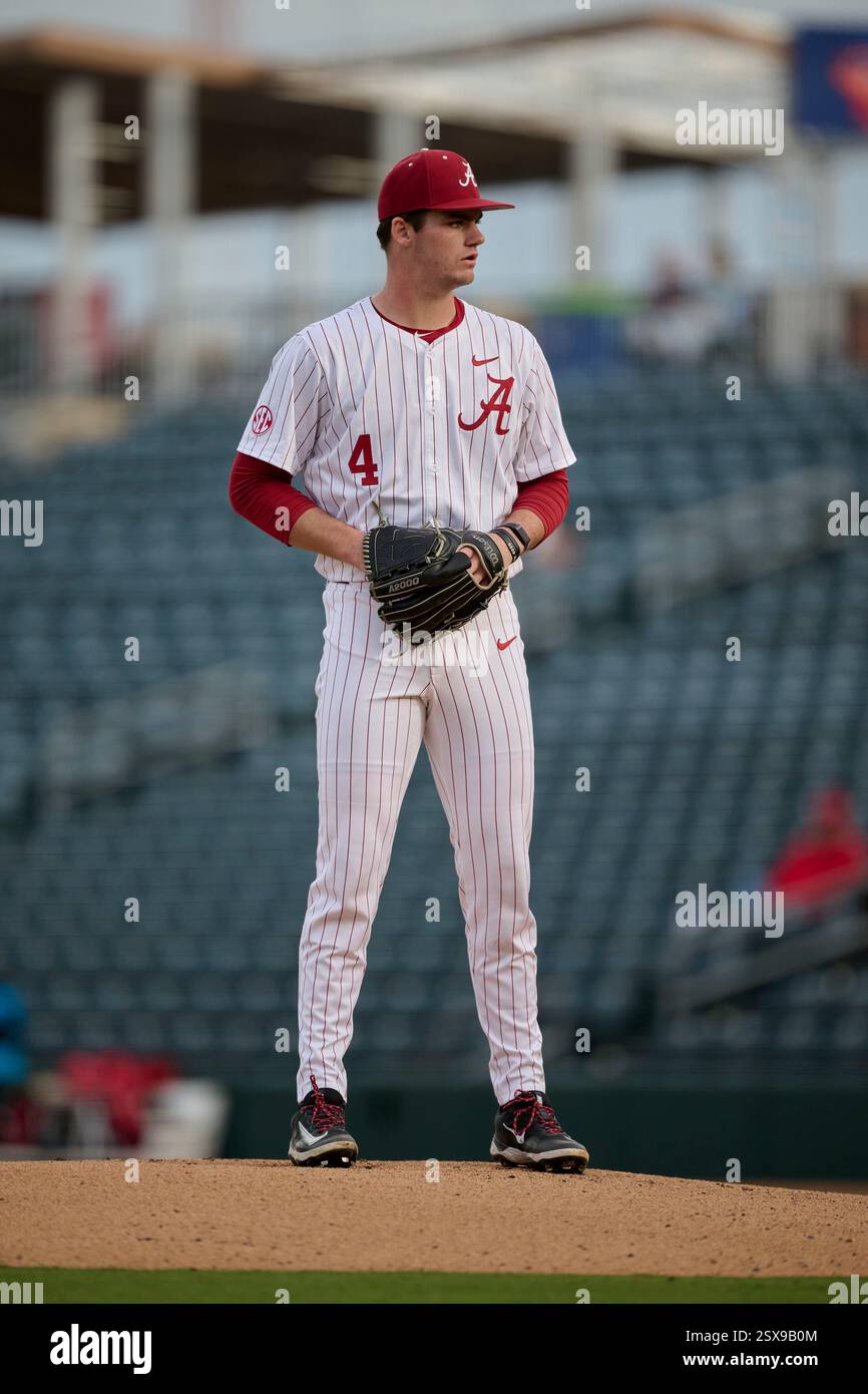 Alabama Crimson Tide pitcher Riley Quick (4) during an NCAA baseball ...