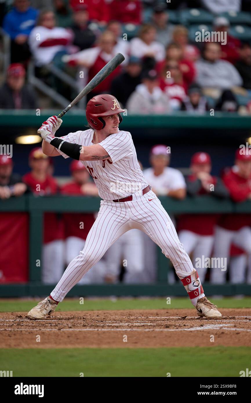 Alabama Crimson Tide Will Plattner (17) at bat during an NCAA baseball ...