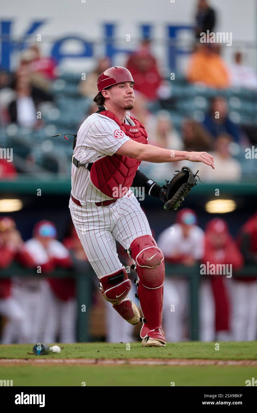 Alabama Crimson Tide catcher Will Plattner (17) throws to first base ...