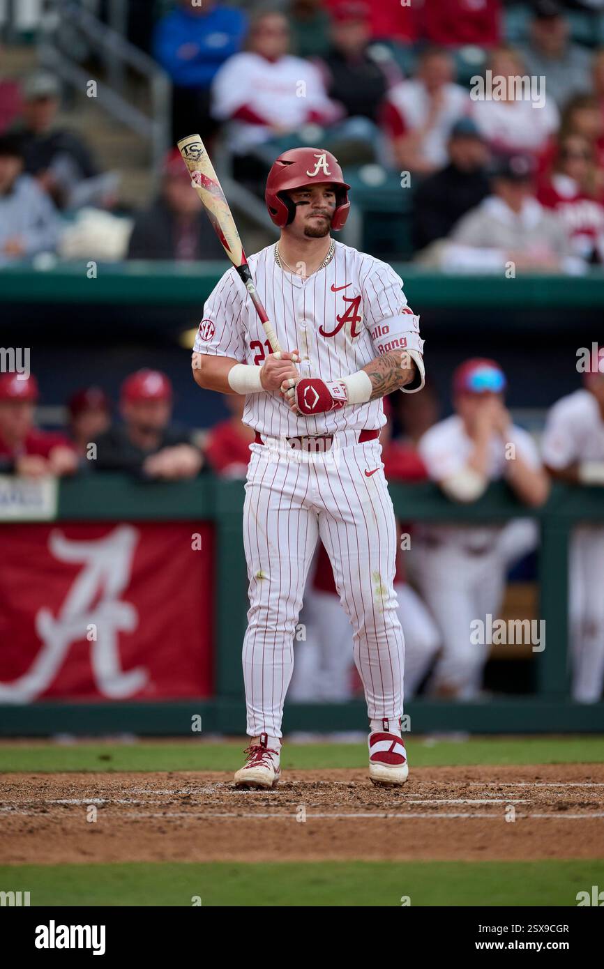 Alabama Crimson Tide Brennen Norton (21) at bat during an NCAA baseball ...