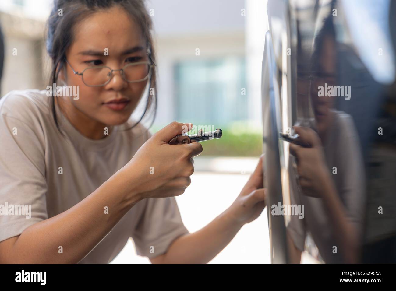 Oil pressure sensor car hi-res stock photography and images - Alamy