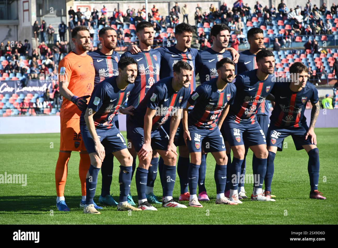 Cosenza, Italy. 23rd Feb, 2025. Cosenza line up during Cosenza Calcio ...