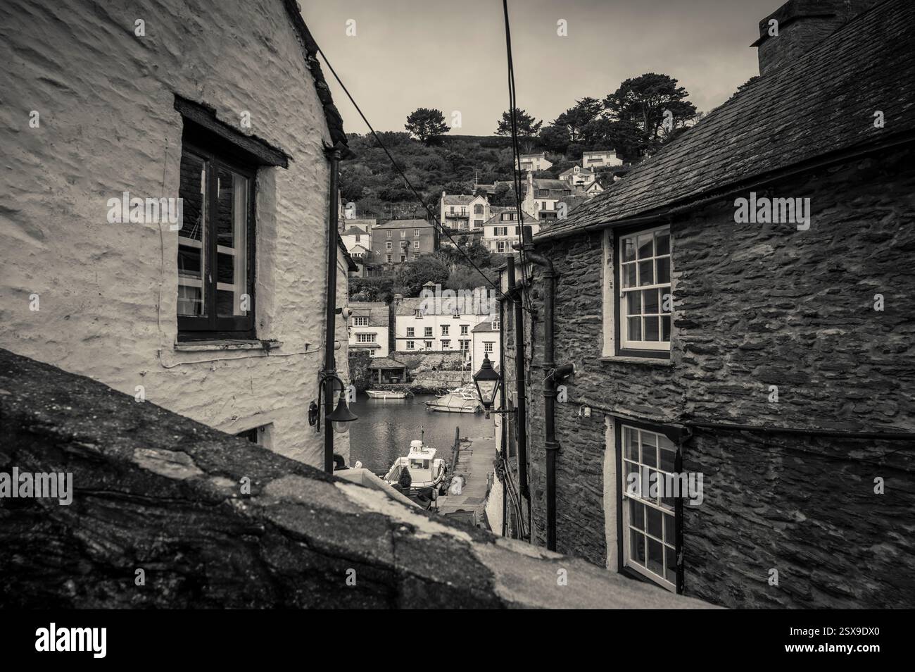 lperro harbour view, Polperro, Cornwall, UK Stock Photo - Alamy