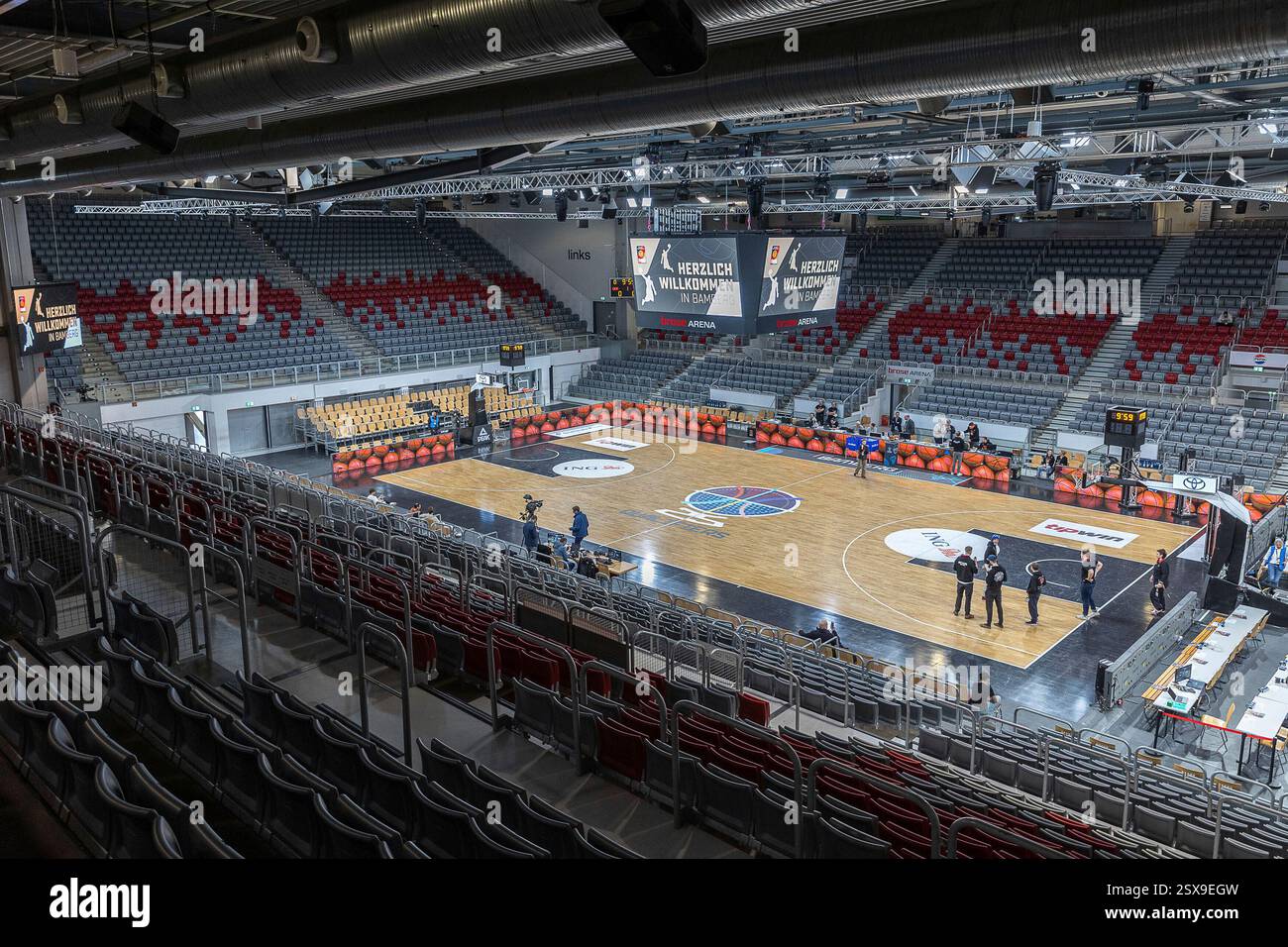 Brose Arena, Halle, Symbolbild, Symbolfoto, Themenfoto, Themenbild, vor ...