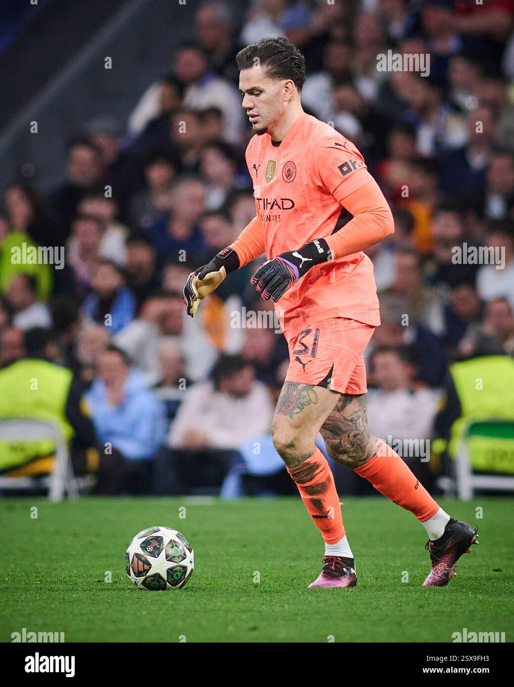 Madrid, Spain. 19th Feb, 2025. Manchester City FC`s Ederson Moraes ...