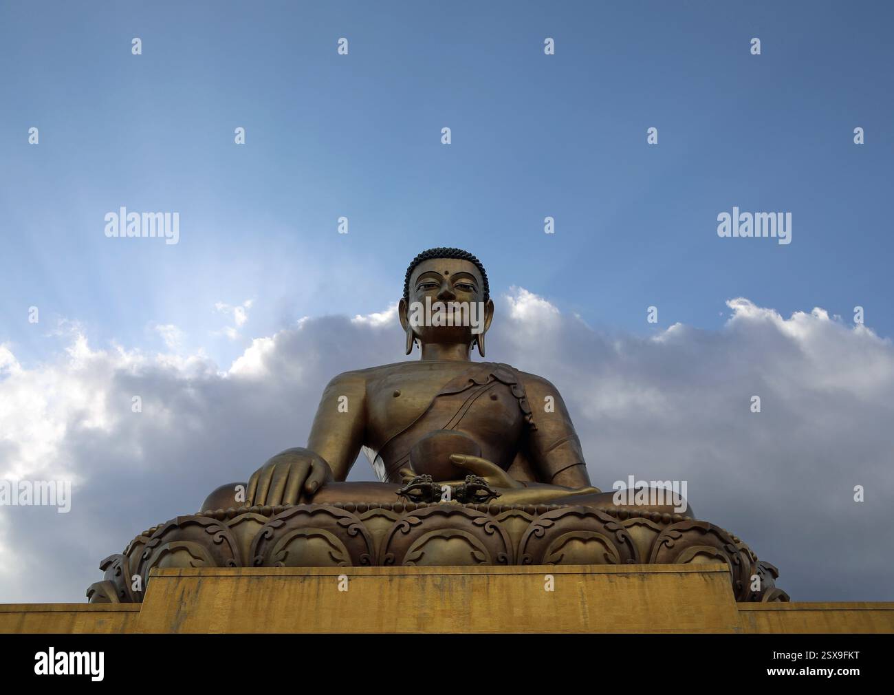 Buddha Dordenma Statue at Thimphu in the Kingdom of Bhutan Stock Photo ...