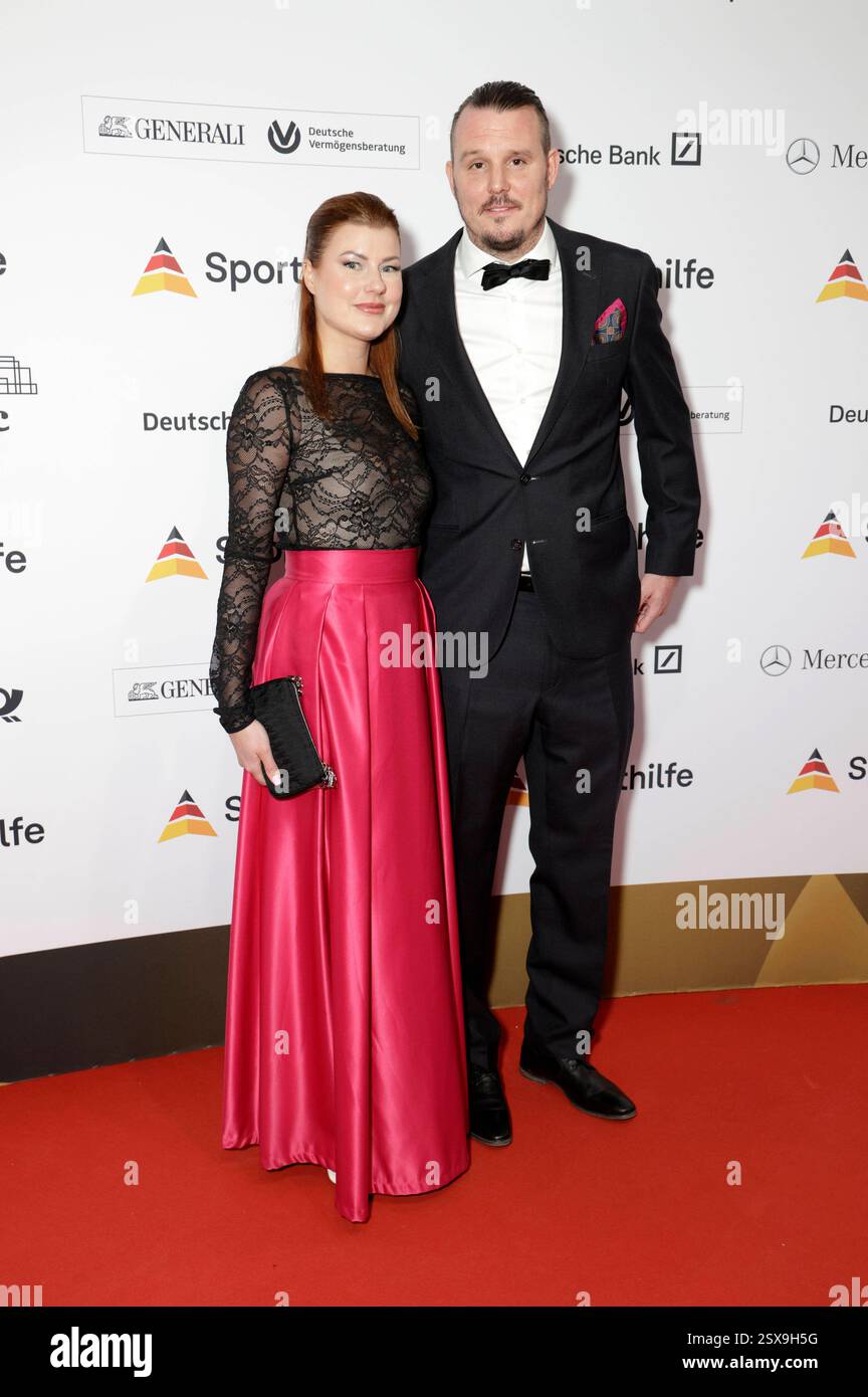 Alex Meier mit Begleitung beim 54. Ball des Sports 2025 in der ...