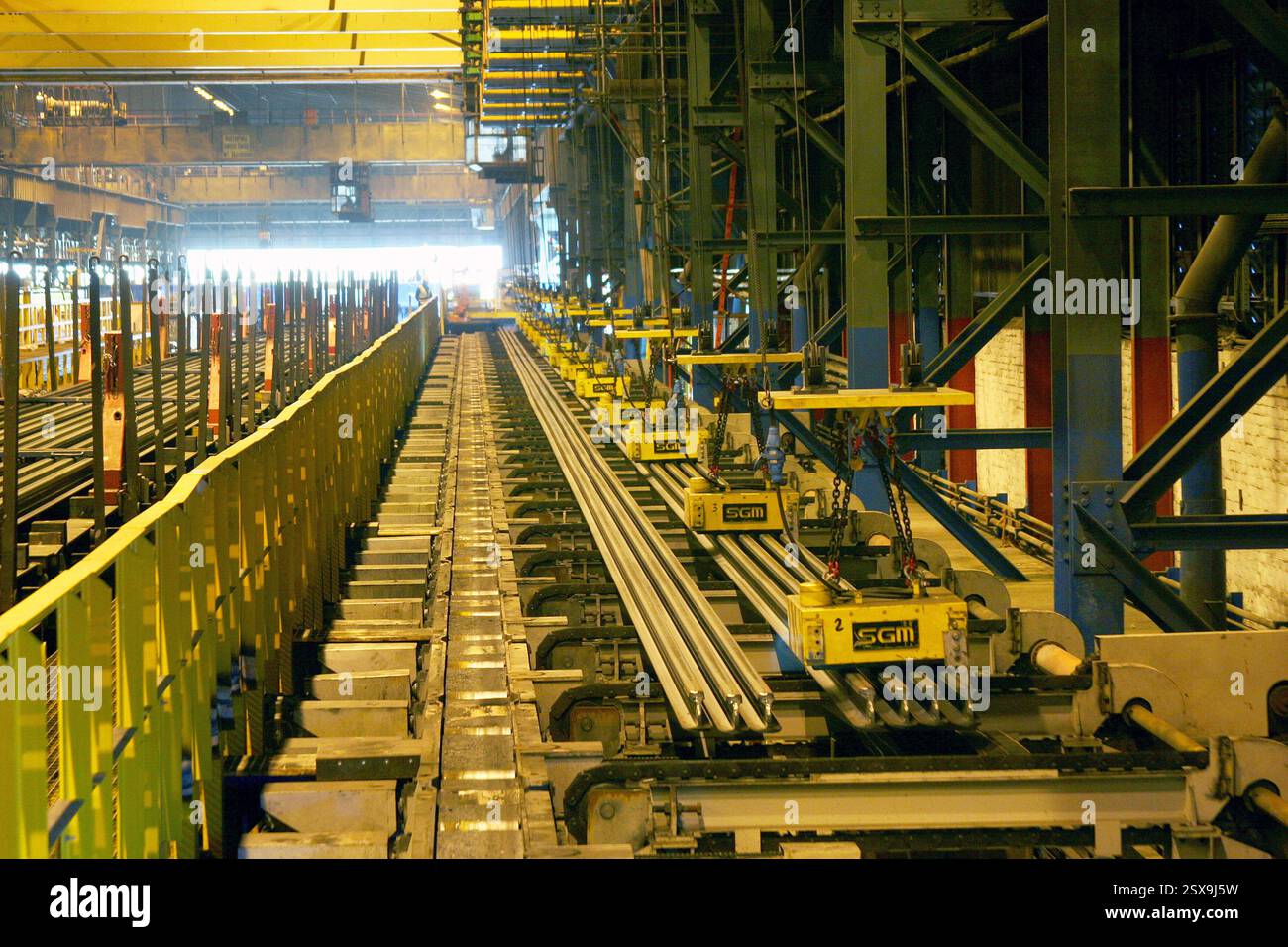Steelworks heavy hot steel rolling mill for railway, wire rod and ...