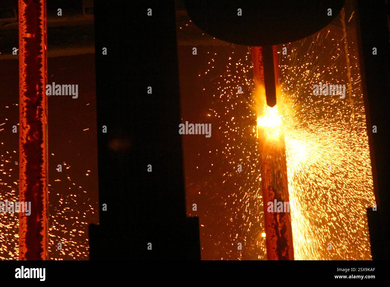 Steelworks continuous steel casting machine to solidify the molten ...