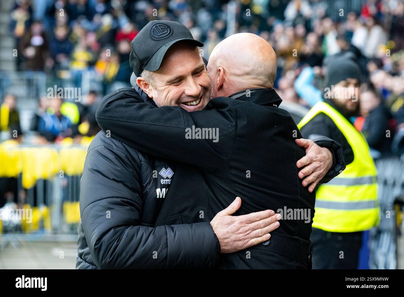 Junge boys -Fotos und -Bildmaterial in hoher Auflösung – Alamy