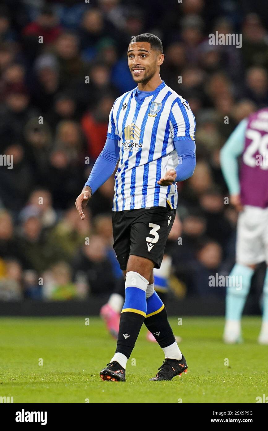 Burnley, UK. 21st Feb, 2025. Sheffield Wednesday defender Max Lowe (3 ...