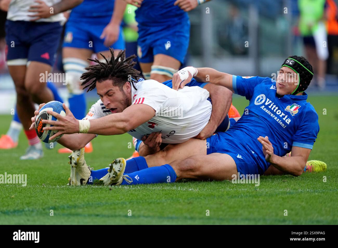 Try of Mickael Guillard of France during the Six Nations rugby match ...