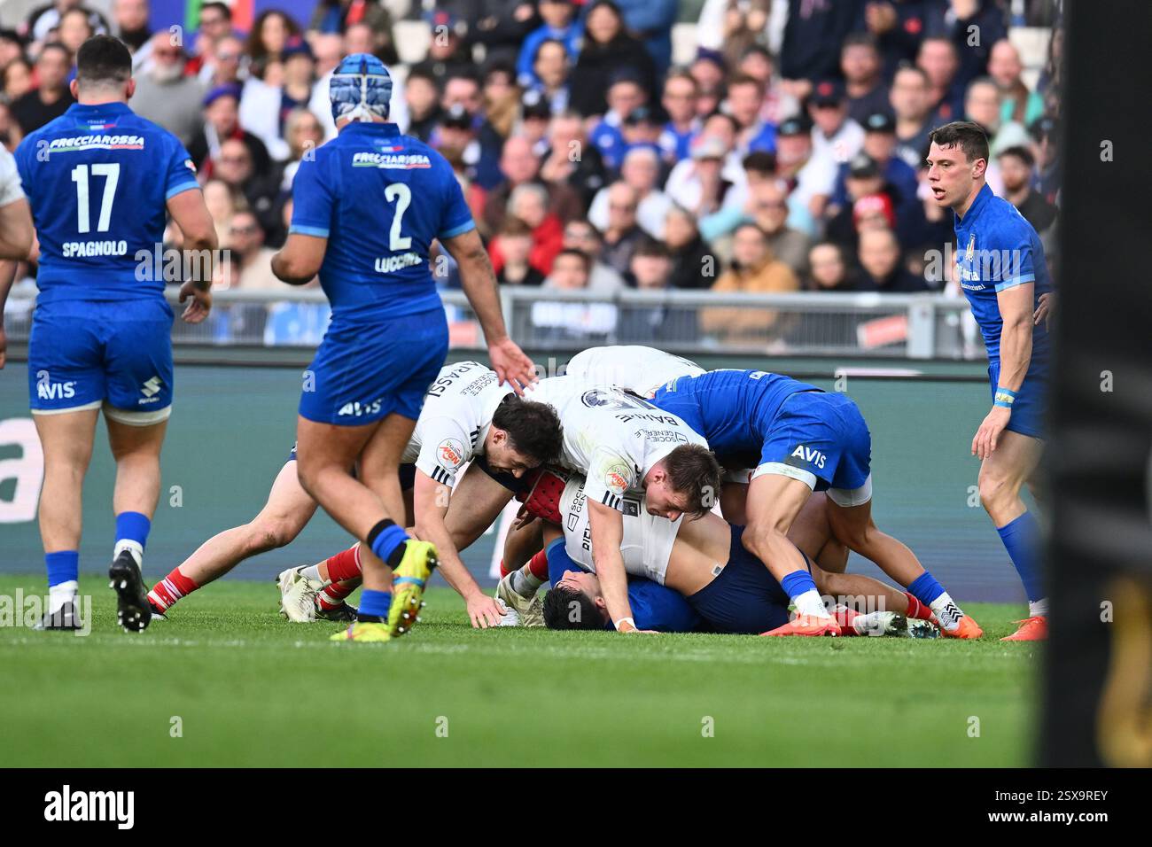 Leo Barré of France in action during the Guinness Six Nations 2025 ...