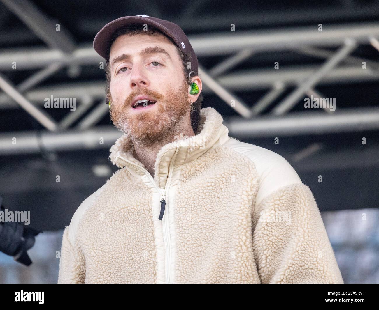 Como, Italy. 23rd Feb, 2025. Mecna italian rapper sings before serie A ...