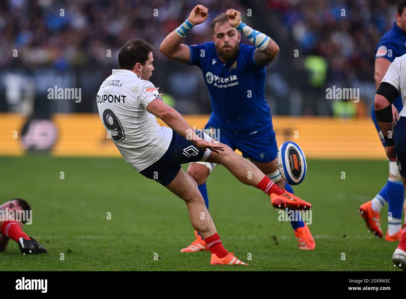 Rome, Italy. 23rd Feb, 2025. Antoine Dupont of France in action during ...