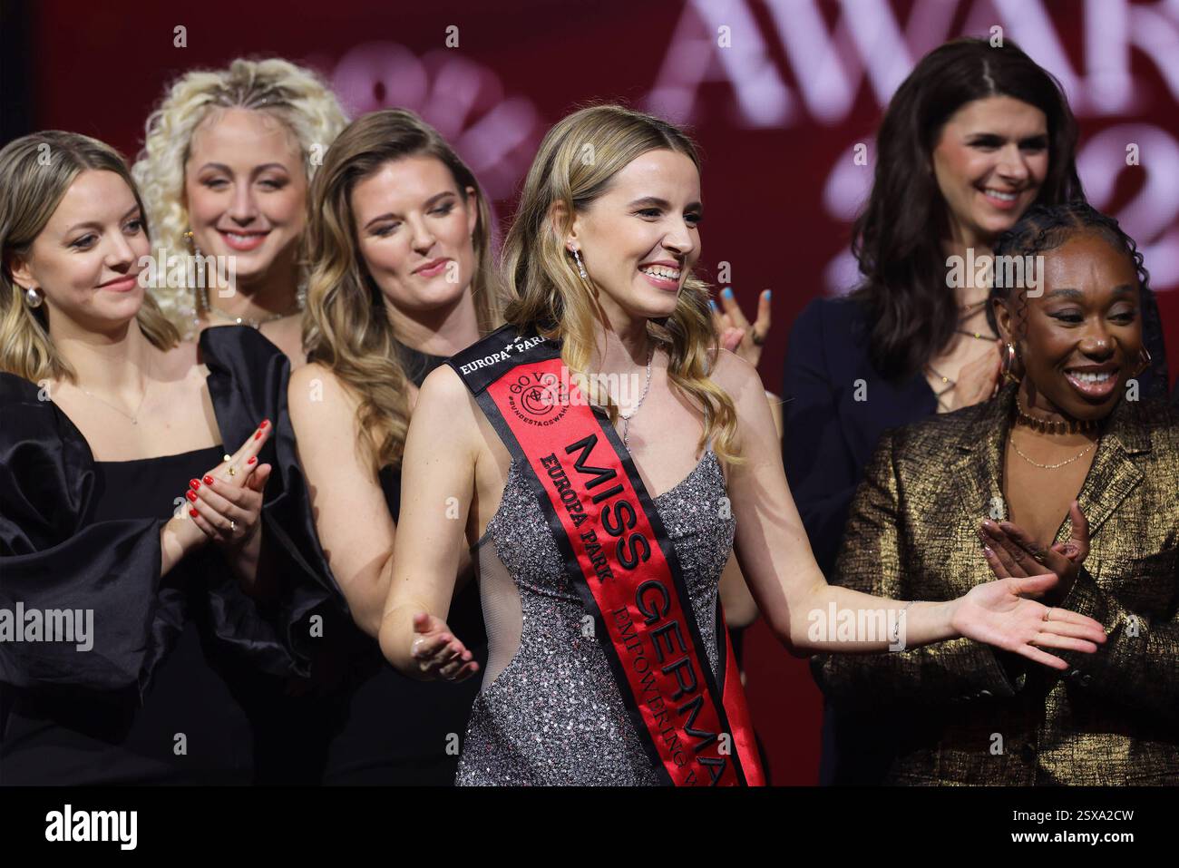 Miss Germany Awards Finale 2025 Frisch gekürte Miss Germany 2025 ...