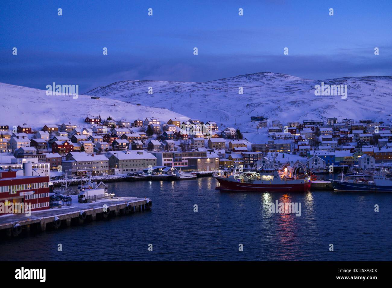 The small city of Honningsvåg, northernmost city/town in mainland ...