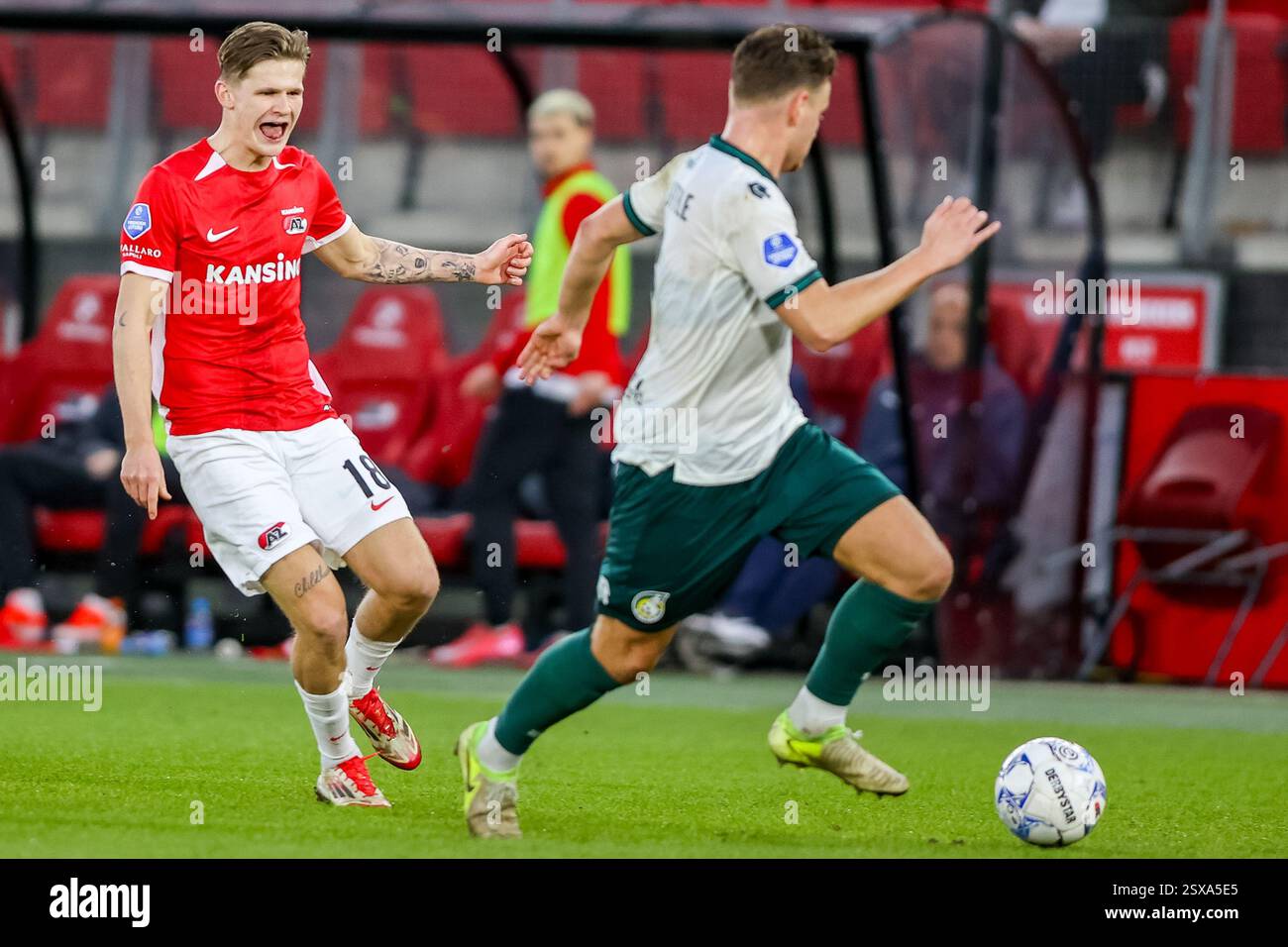 Alkmaar, Netherlands. 23rd Feb, 2025. ALKMAAR - 23-02-2025, AFAS Stadium. Dutch Eredivisie ...