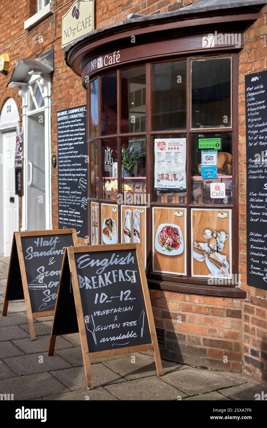Bow window cafe Sheep Street Stratford upon Avon, England, UK Stock ...