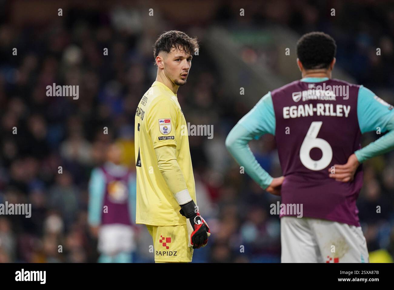 Burnley, UK. 21st Feb, 2025. Burnley goalkeeper James Trafford (1 ...