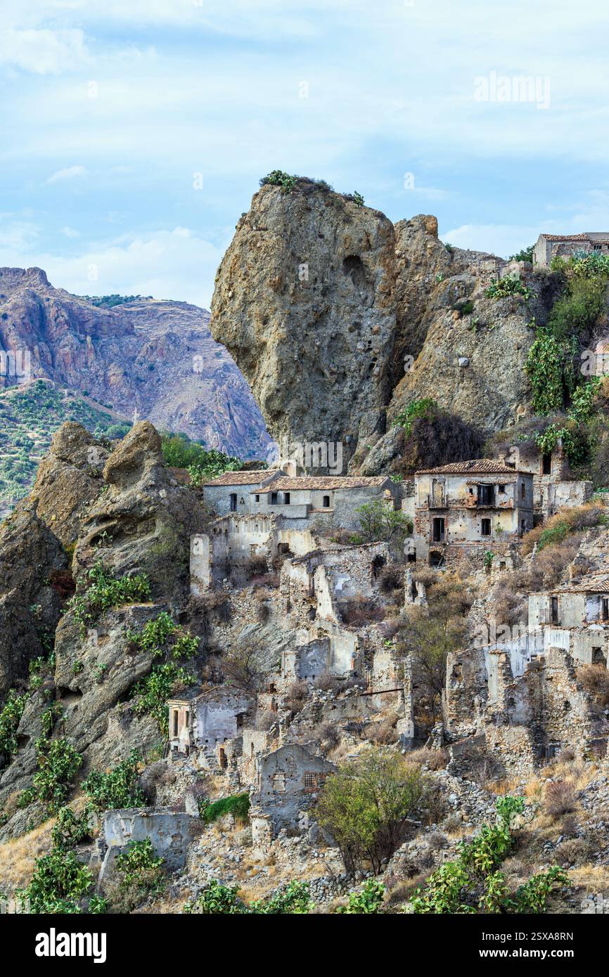 Ghost town pentedattilo village hi-res stock photography and images - Alamy