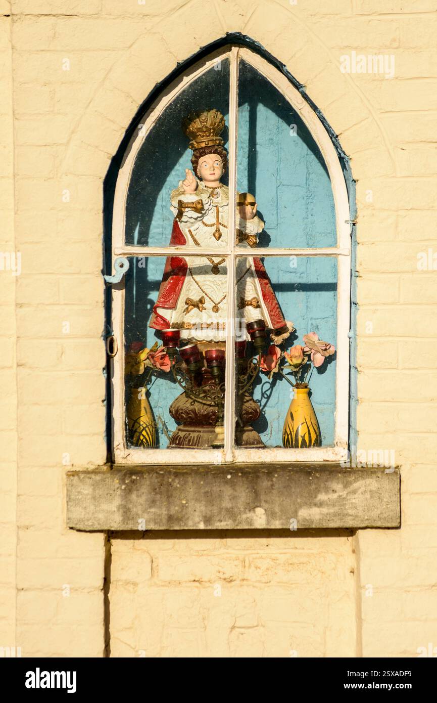 Patrimoine - Virgin Marie is a type of the church l Heritage - vierge ...