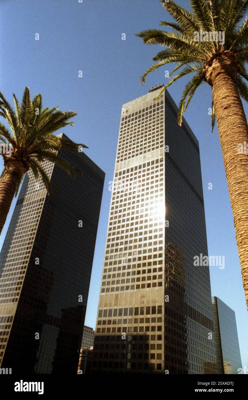 Los Angeles, CA, USA, approx. 1992. The skyscraper complex in the ARCO ...