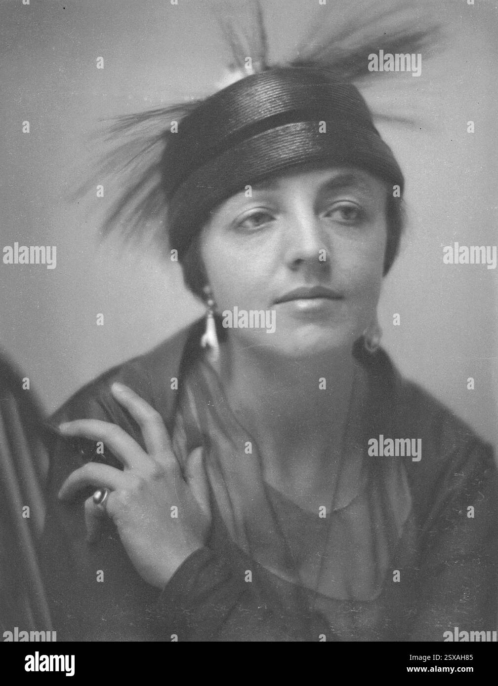 Alfred Stieglitz - Katharine Nash Rhoades - 1915 Stock Photo - Alamy