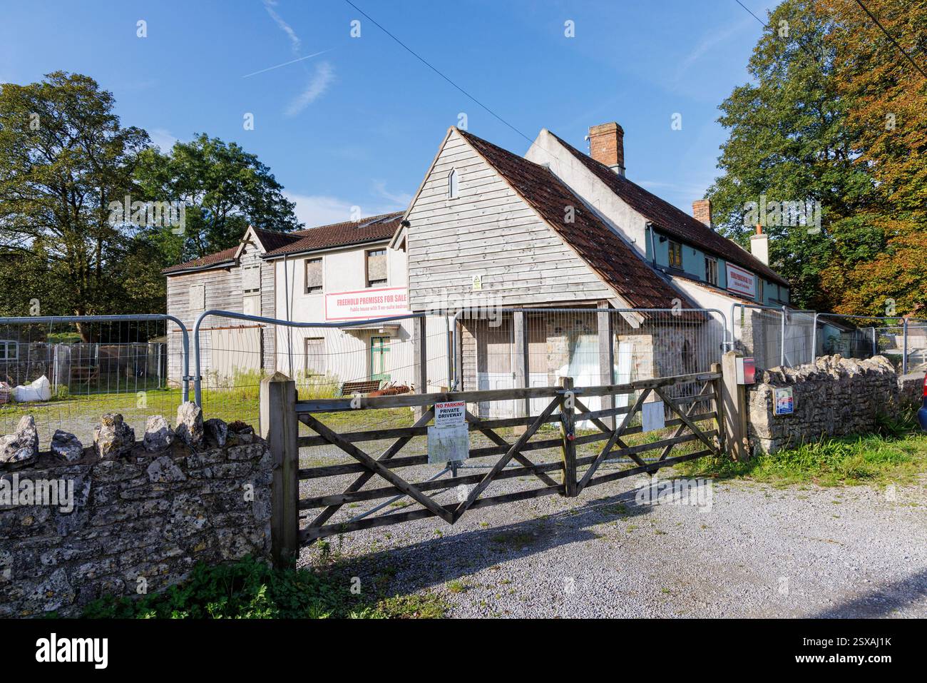 Closed Queen Victoria public house, Priddy, Mendip, Somerset, England ...
