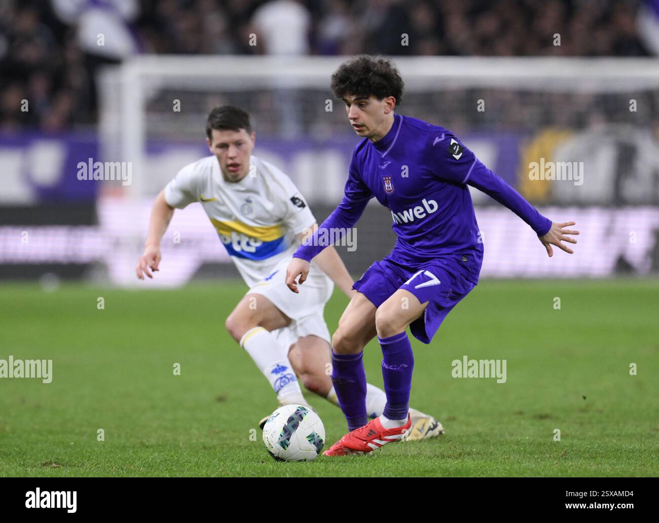 Anderlecht, Belgium. 23rd Feb, 2025. Anderlecht's Theo Leoni pictured ...