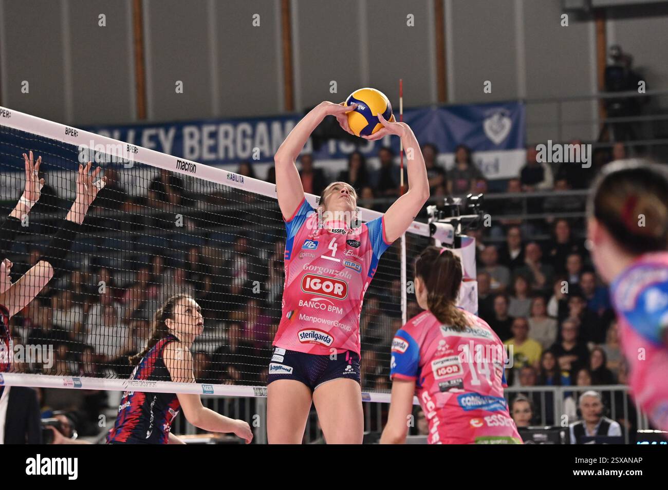 Set of Francesca Bosio (Igor Volley Novara) during Volley Bergamo 1991 ...