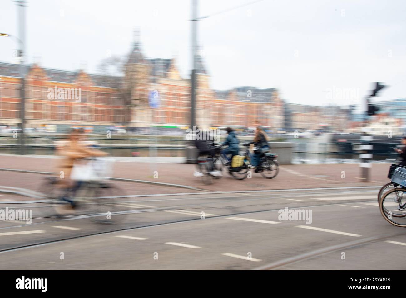 Urabn transportation hi-res stock photography and images - Alamy