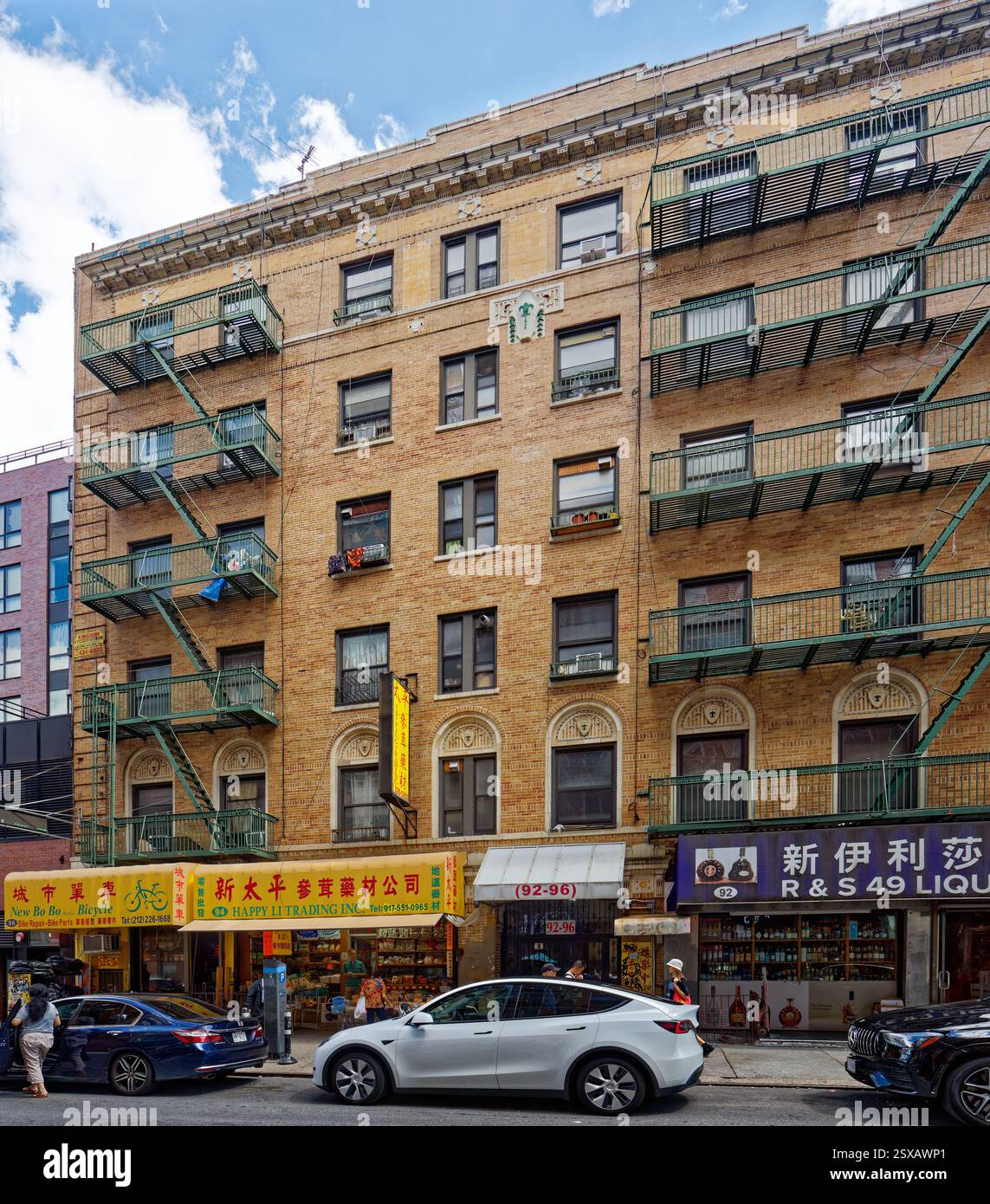 92-96 Elizabeth Street in NYC’s Chinatown is a six-story terra cotta ...